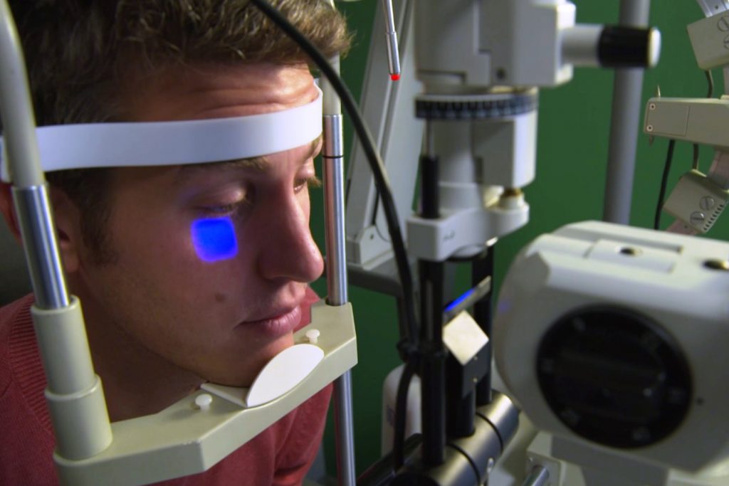 Poor eyesight: drivers risking ban – Automotive Blog