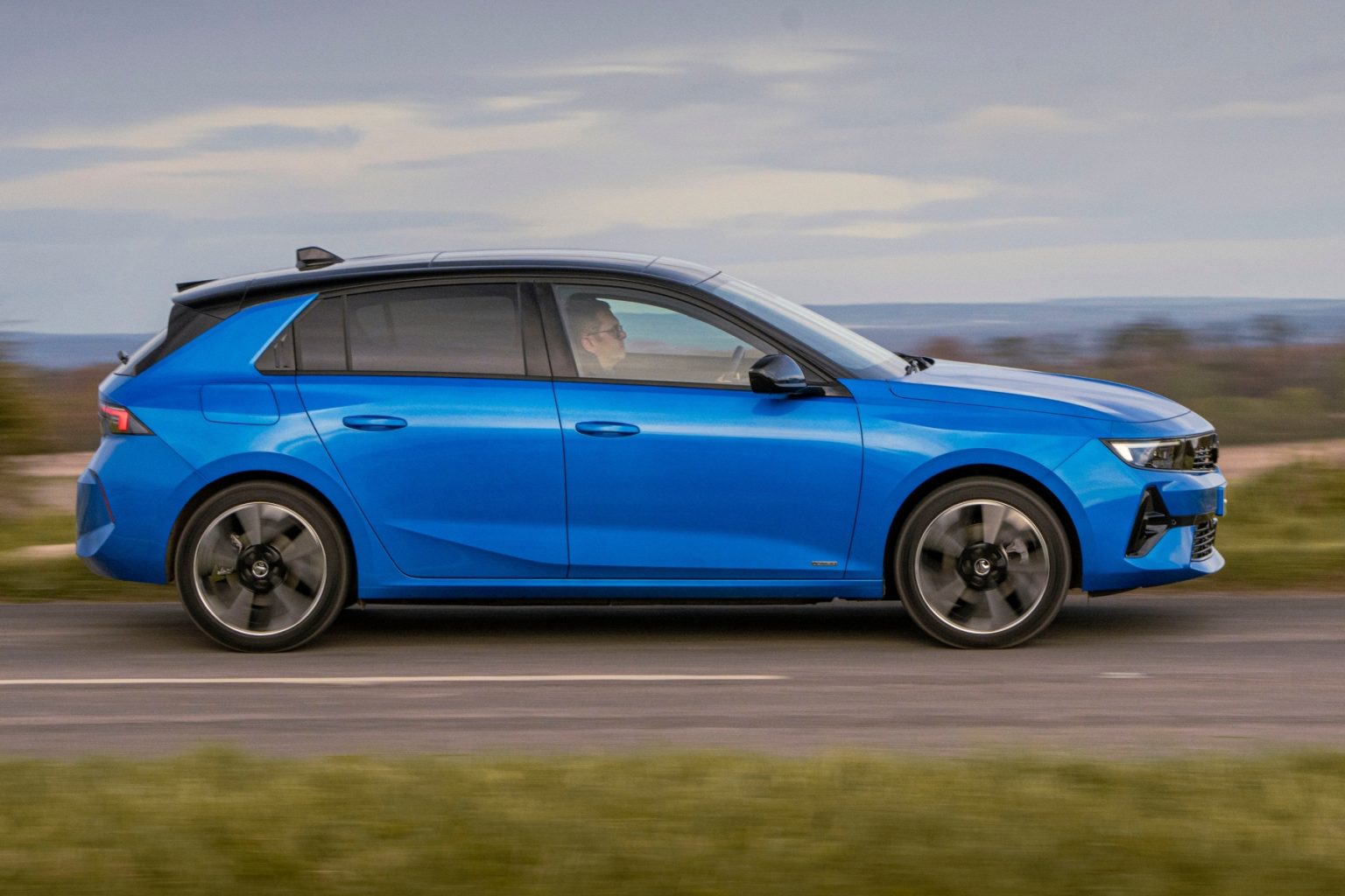 Vauxhall Astra Electric review – Automotive Blog